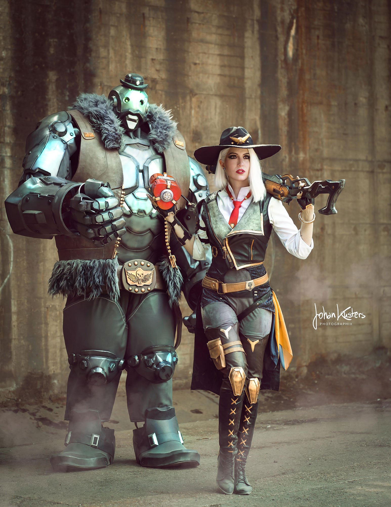 Cosplayers show off amazing Ashe and B.O.B cosplays from Overwatch ...
